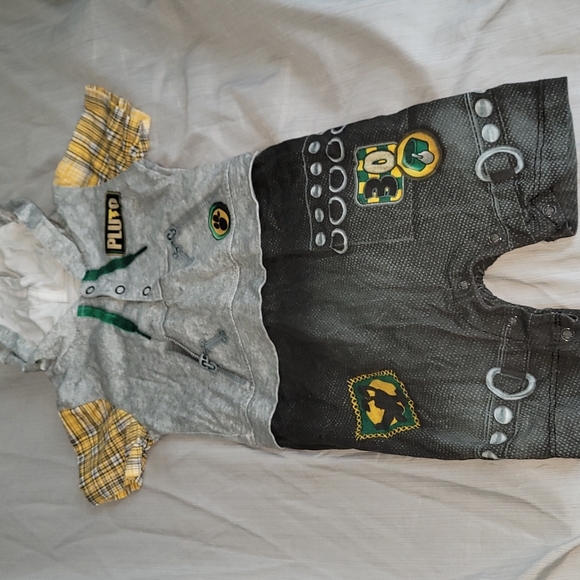 Disney | One Pieces | Disney Parks Authentic Pluto Outfit 24 Months ...